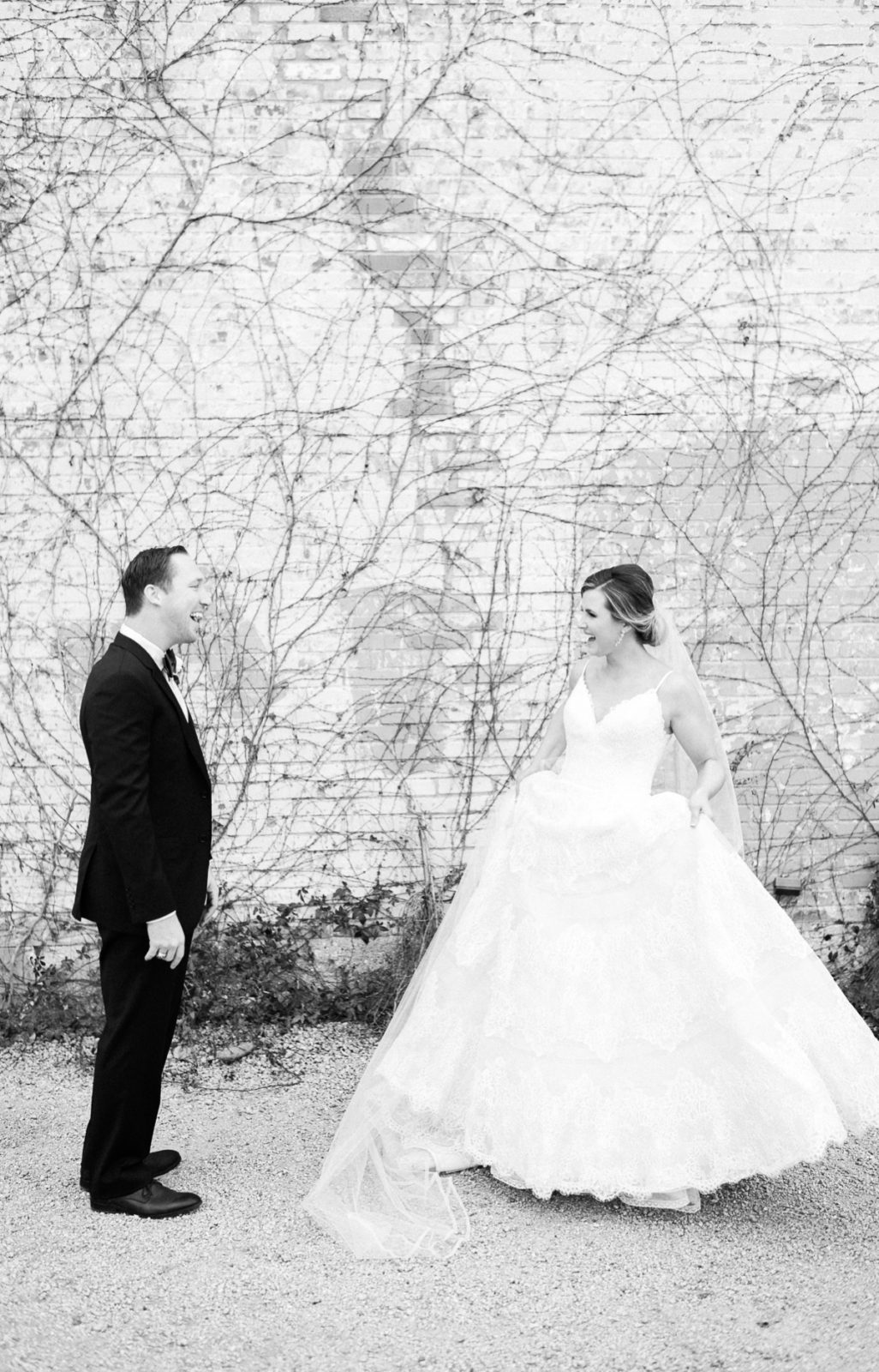 30 Cutest First Look Ideas • Kati Hewitt Photography | Houston Wedding ...